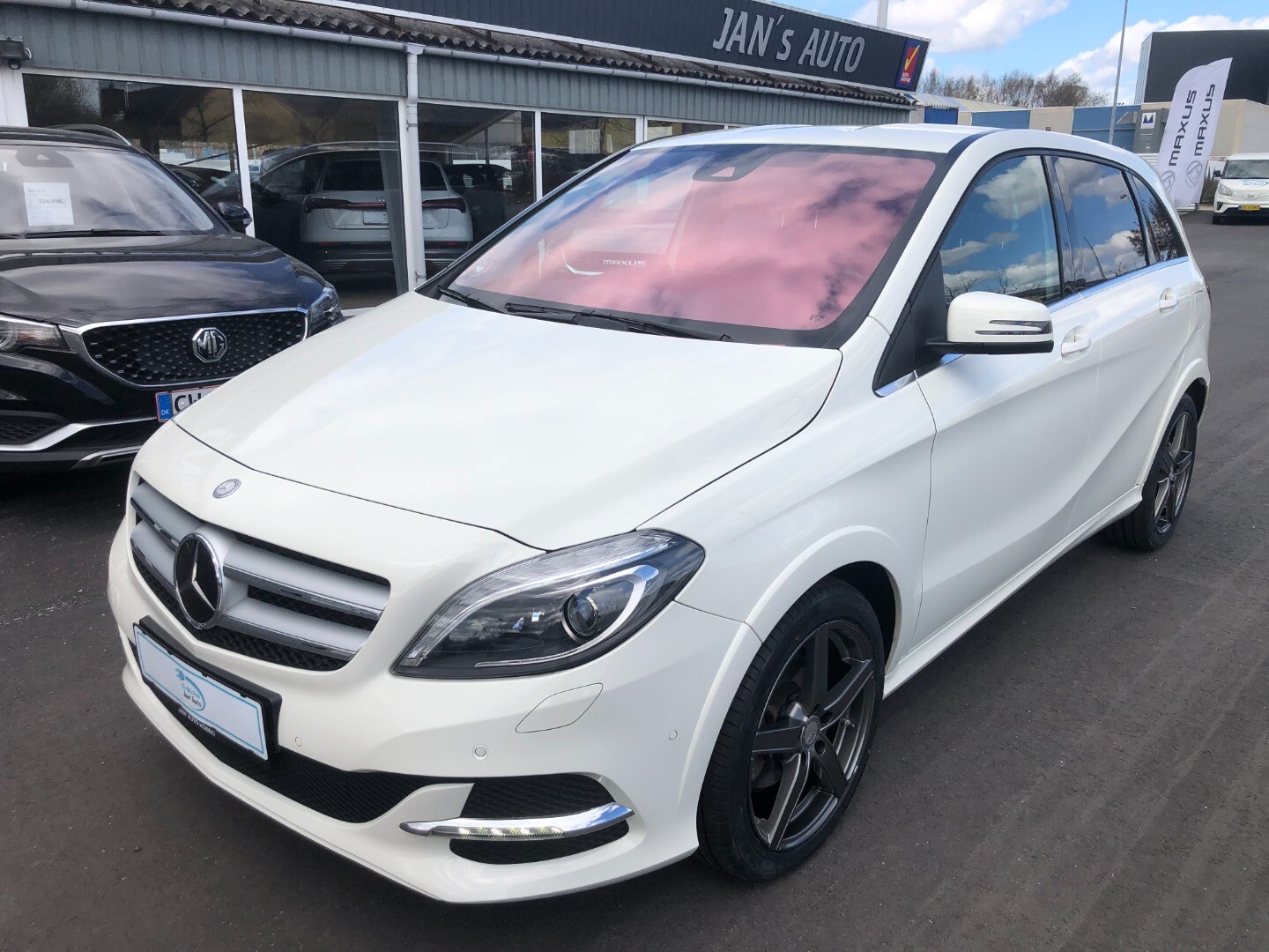Mercedes B250 e Anmeldelser - Se vurderingen på Bilbasen