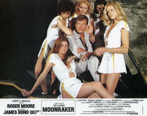 James Bond 007 Roger Moore Moonraker 1979 8 Vintage Lobby Cards Lot | eBay