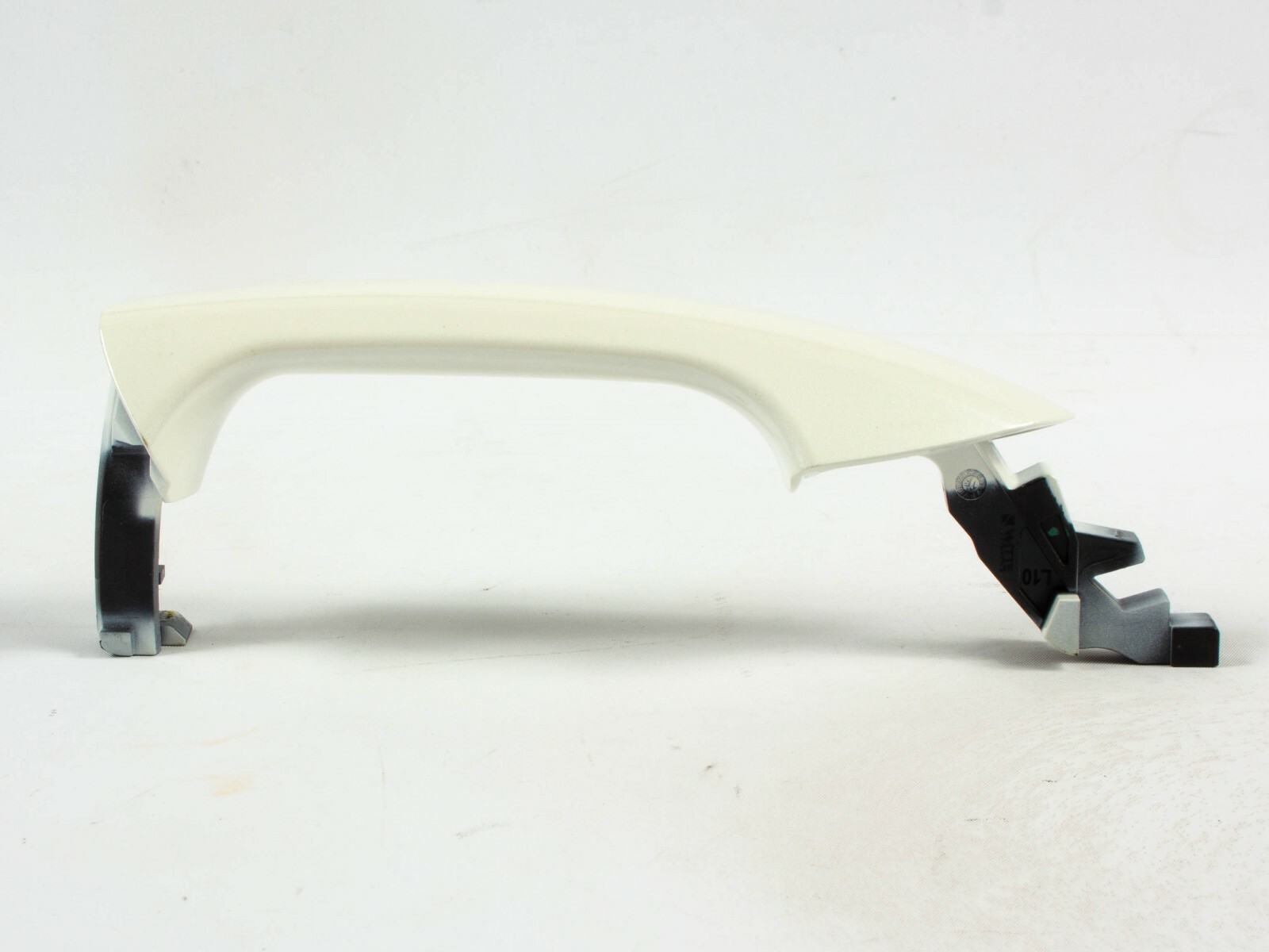 New Mercedes 2010-2019 Cirrus White Rear Left Door Handle *2047600170 ...