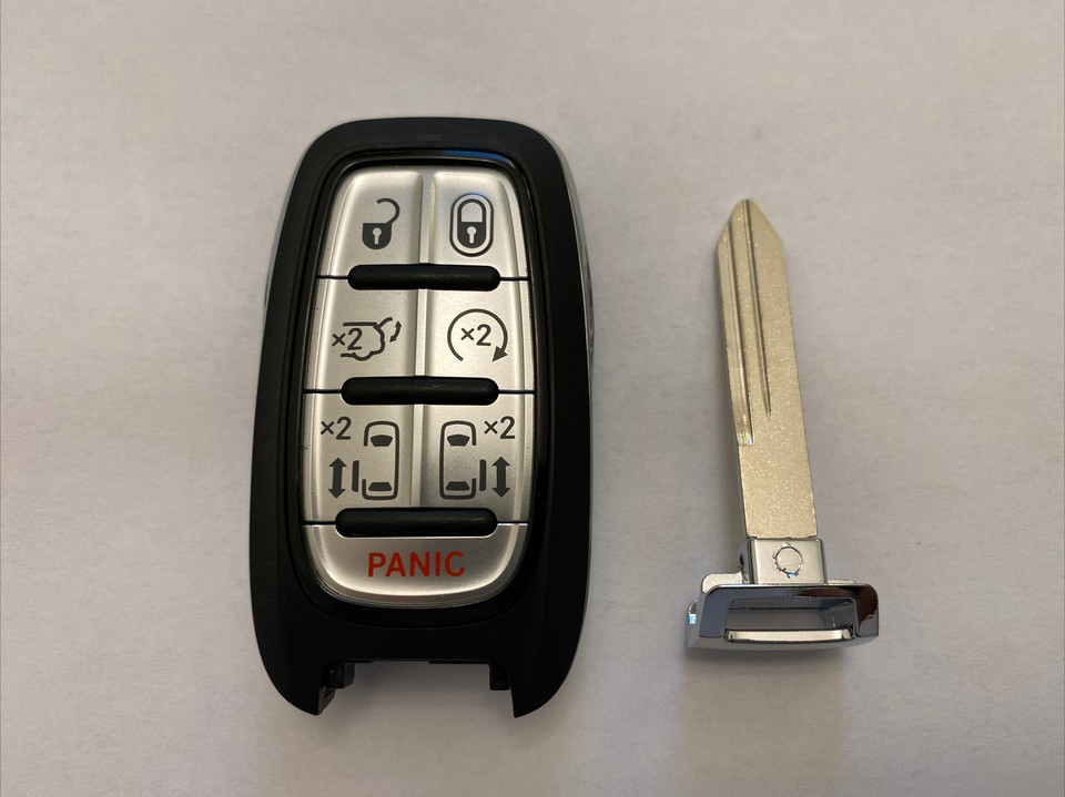 NEW OEM 17-20 CHRYSLER PACIFICA, Voyager 20- 21 REMOTE SMART 68217832 ...