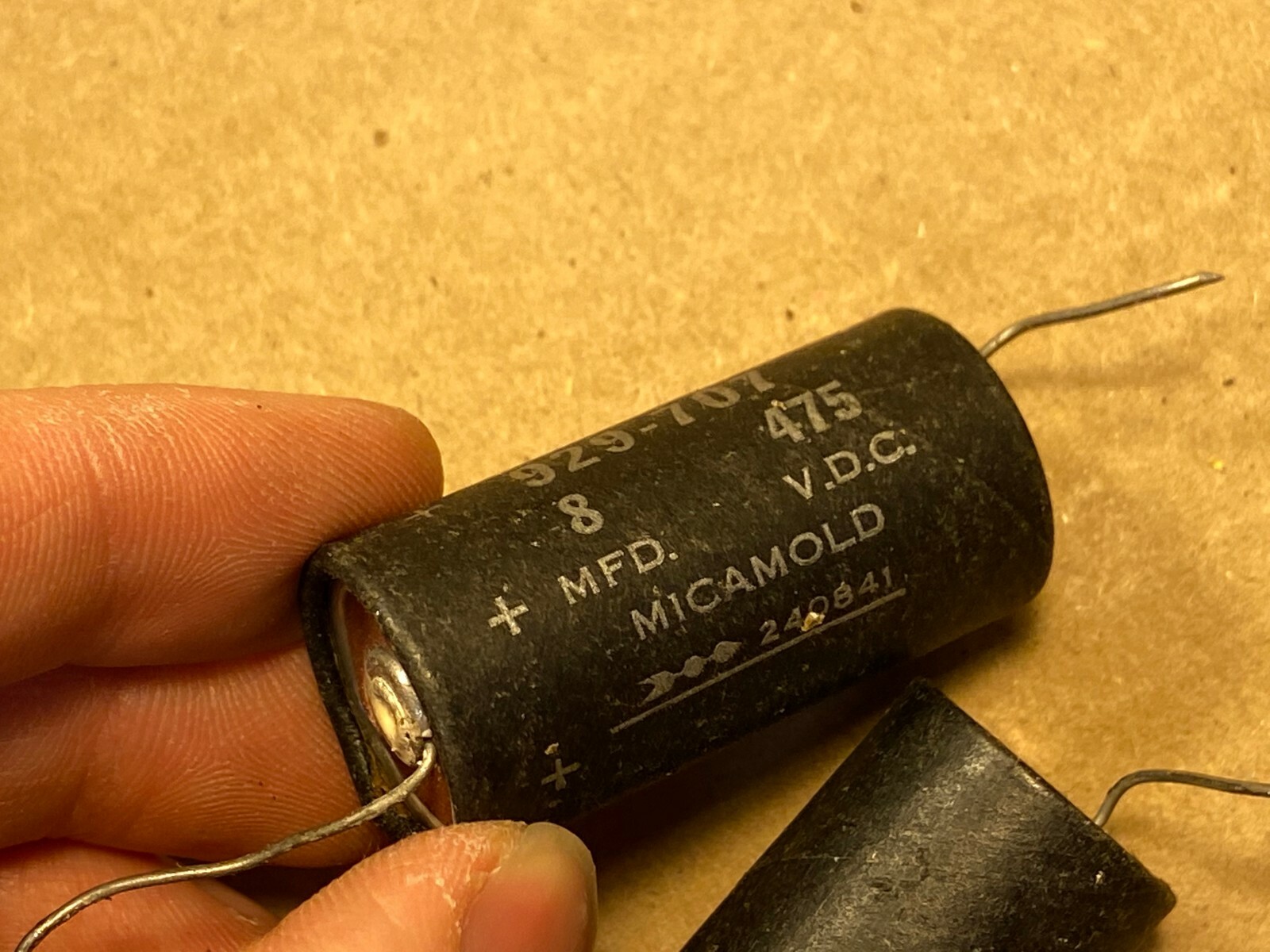 2 Vintage 1958 Micamold Paper Capacitors 8 uf 475v Axial tube amp caps ...