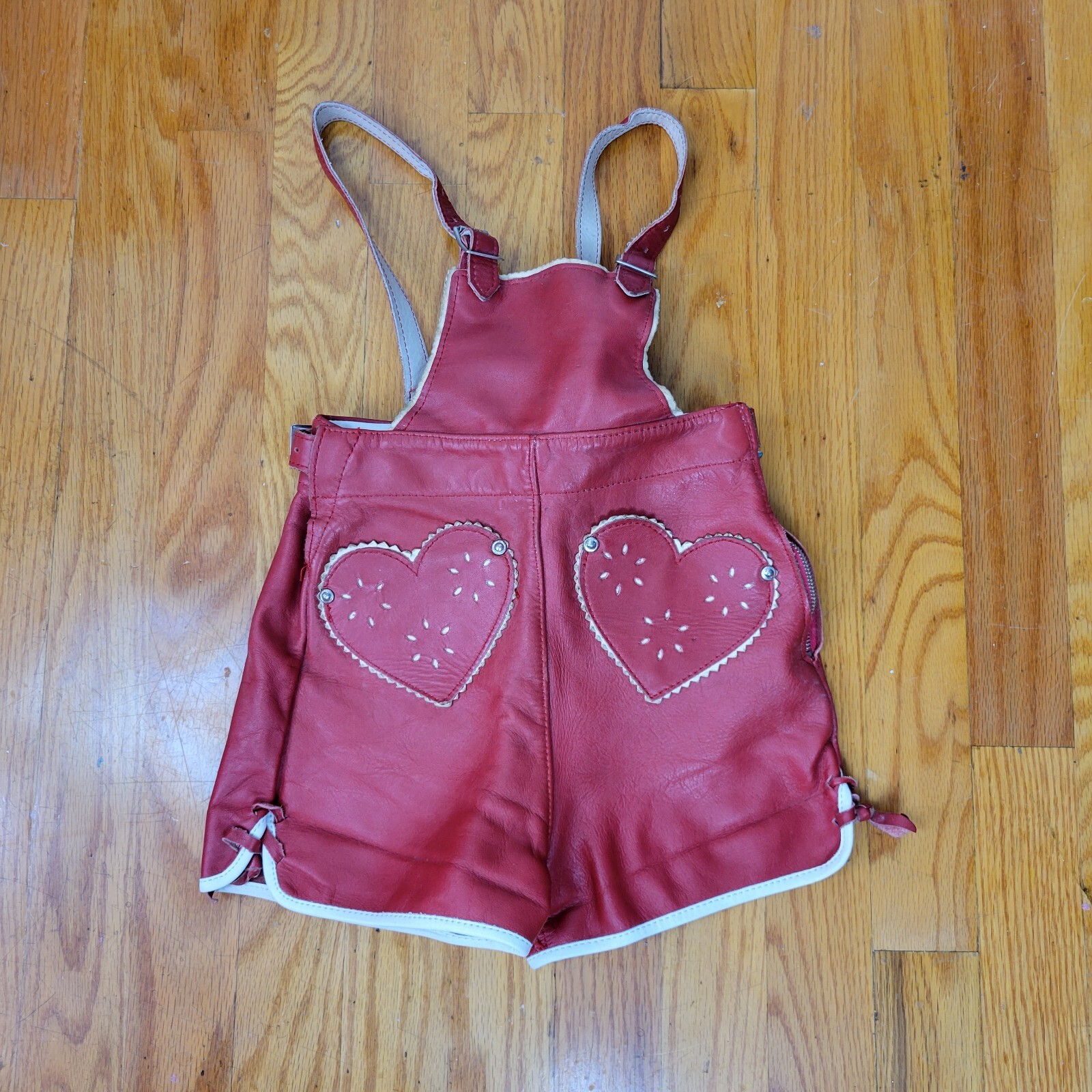 Vintage Red Leather Heart Shape Pockets Baby/Todler O… - Gem