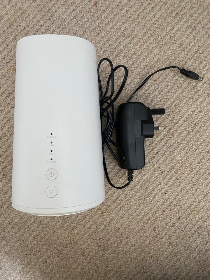 Huawei B528S-23A - Gateway Wireless WiFi 4G 300Mbps Dual Band | eBay UK