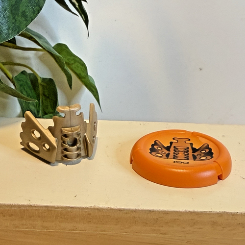 LEGO Bionicle Vahki Gold Kanohi Vahi Mask of Time & Orange Kanoka Disk ...