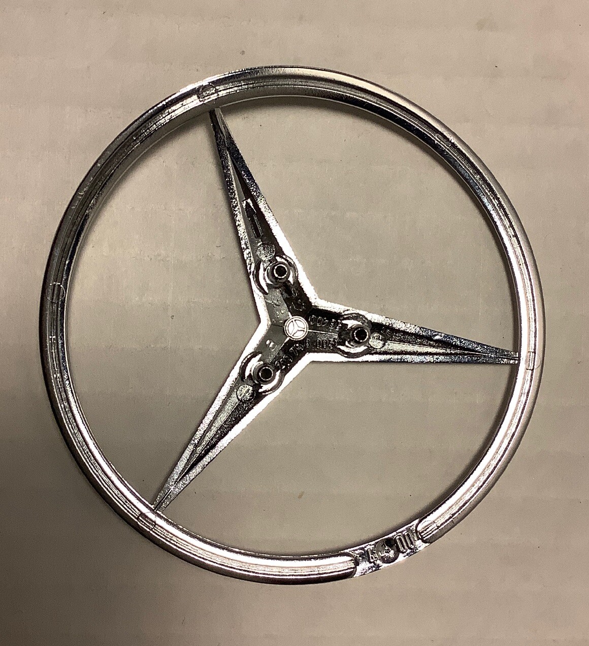 MERCEDES BENZ PLASTIC SING EMBLEM CHROME LOGO BAGE OEM (A2107580058) | eBay