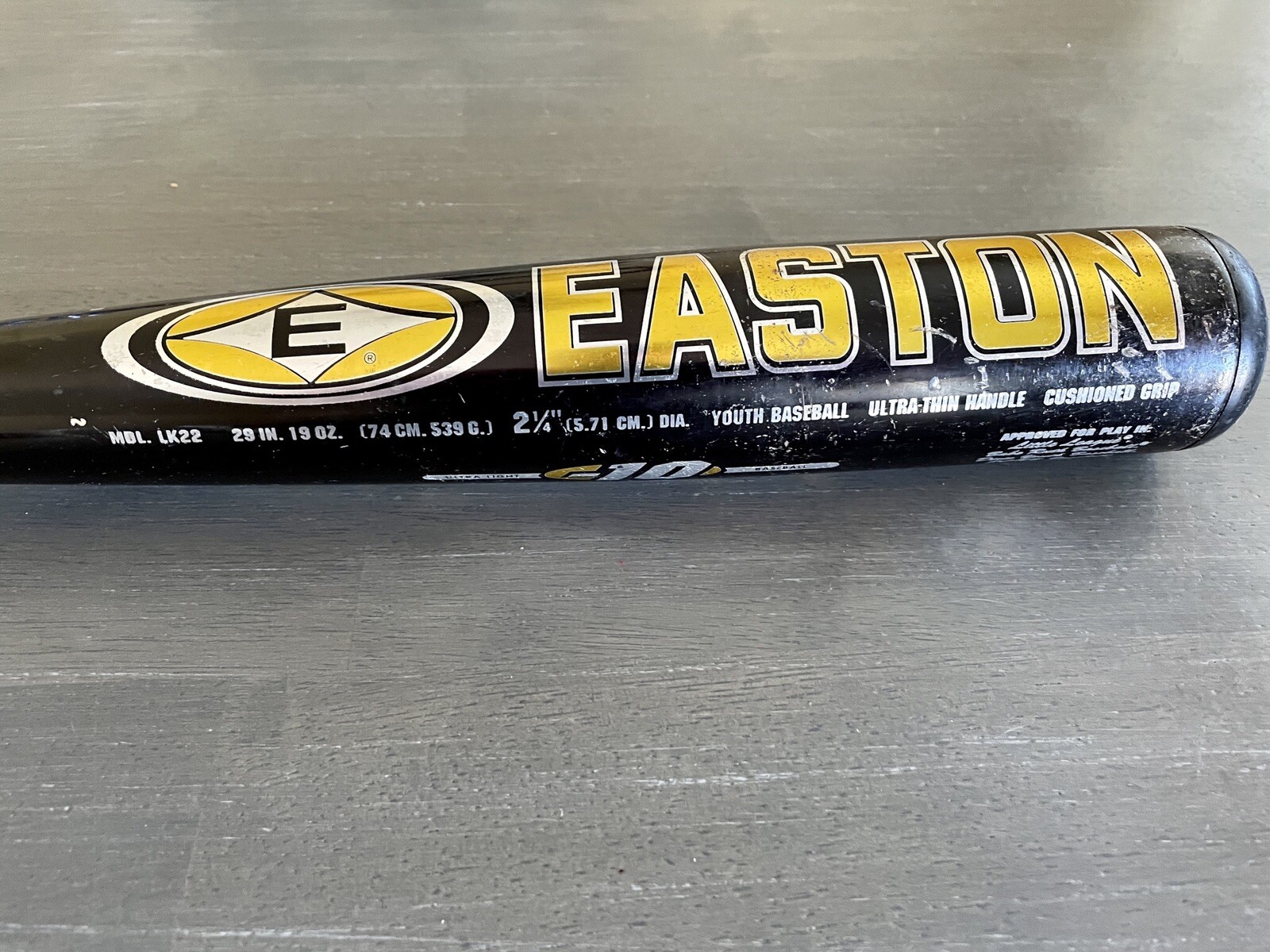 Easton Black Magic Bat MDL LK22 29 in 19 oz 2-1/4 Youth Baseball ...