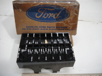 NOS Genuine Ford 1980 Lincoln Continental Junction Fuse Block Box Panel ...