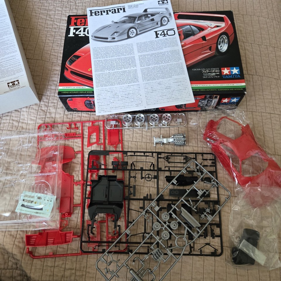 Complete Unused Ferrari F40 1/24 Tamiya Plastic Model Kit Sports Car ...