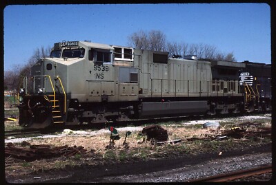 Original Rail Slide - NS Norfolk Southern 9539 St Thomas ON 4-29-2001 ...