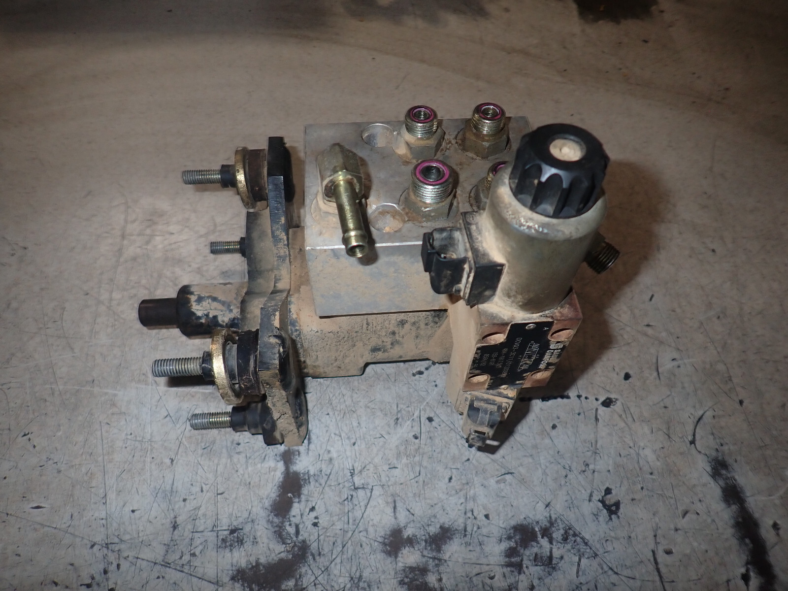 Caterpillar CAT TH360B Telehandler Steering Pump Assembly 233-6075 ...
