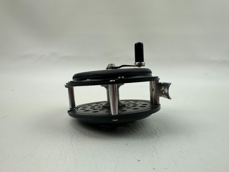 Martin MG-10 Multiplier Fly Reel Made in USA Black Used | eBay