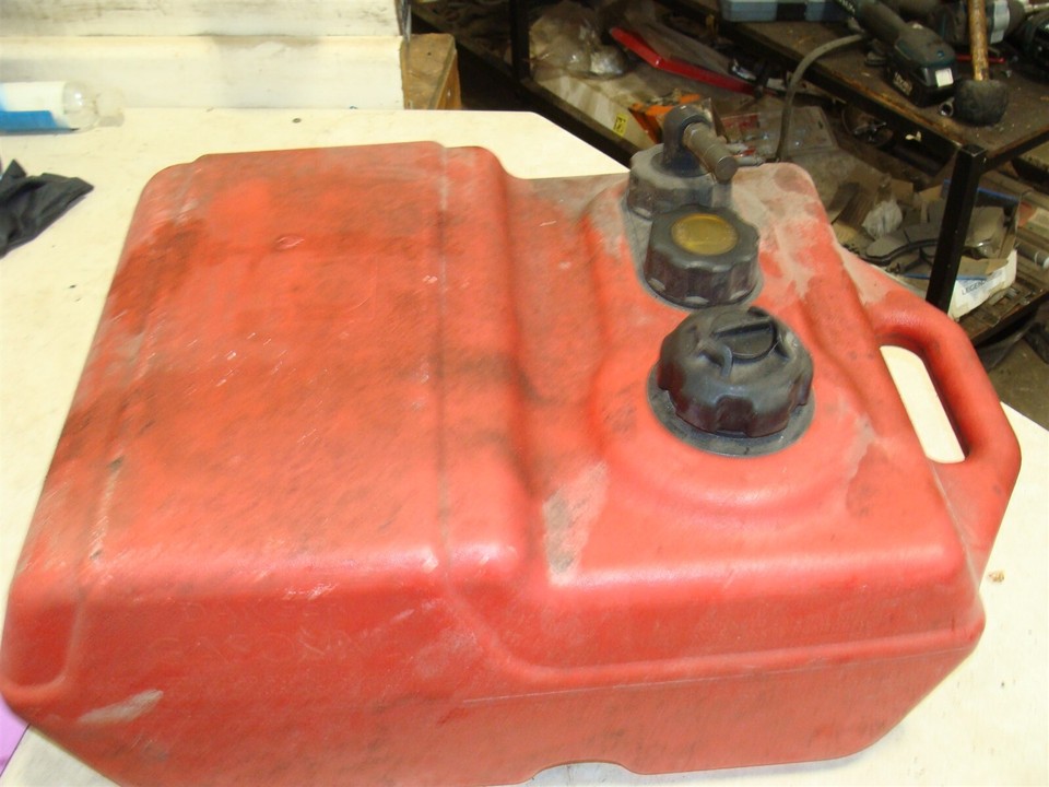 MOELLER poly plastic 6 GALLON outboard engine GAS FUEL TANK CAN marine ...