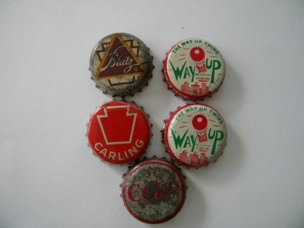 Vintage lot of bottle caps Blatz, Way UP, Carling, Coke | eBay