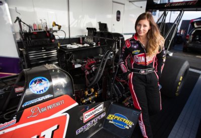 BEAUTIFUL NHRA SUPERSTAR LEAH PRITCHETT 8X10 PHOTO W/BORDERS | eBay