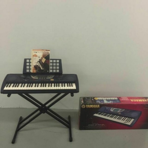 Yamaha PSR-270 Portatone Keyboard Synthesizer With Stand for sale ...
