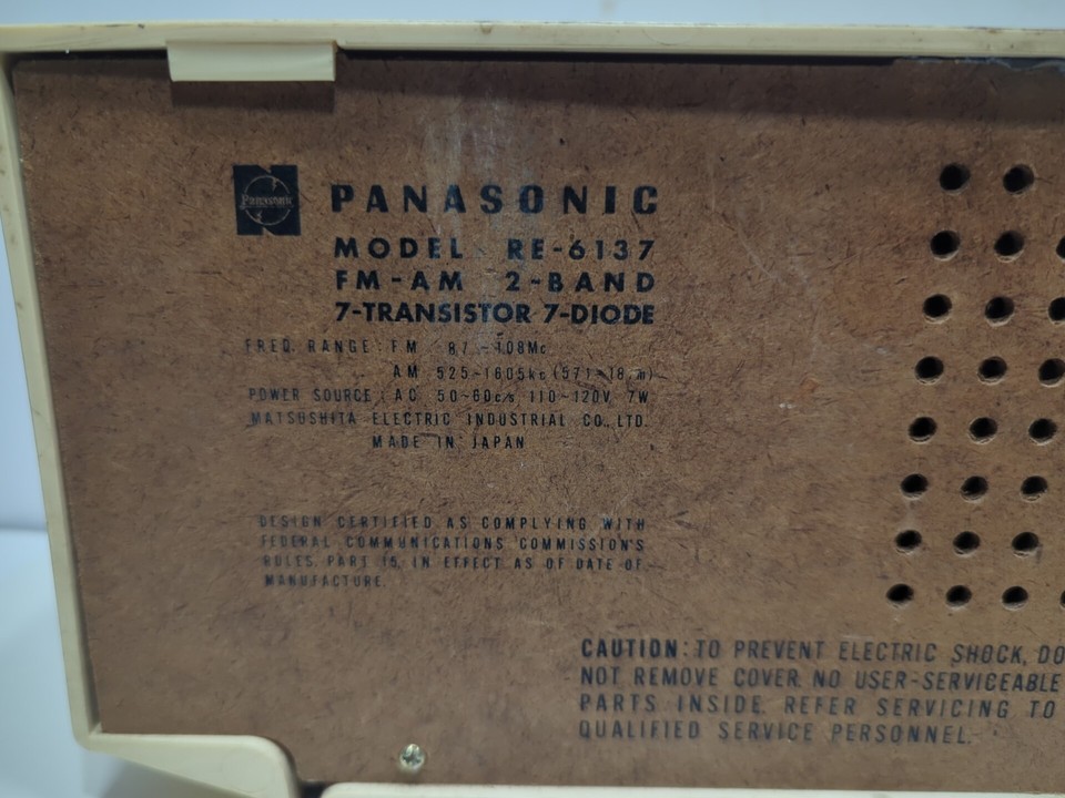 VINTAGE Panasonic Solid State Transistor AM/FM Radio Model RE-6137 ...