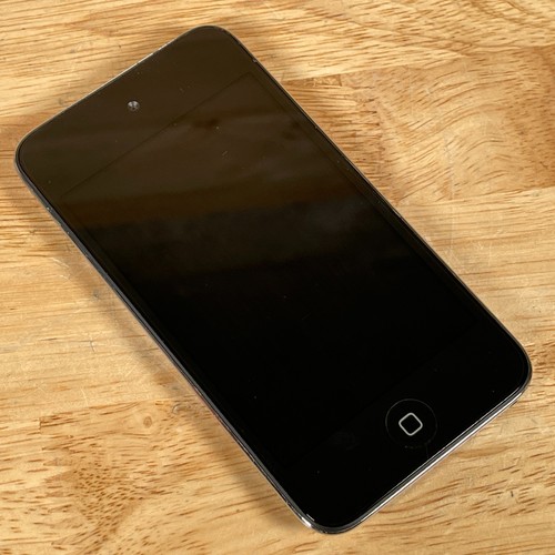 Apple iPod Touch (4th Generation) A1367 Silver 3.5” Display 16GB Media ...