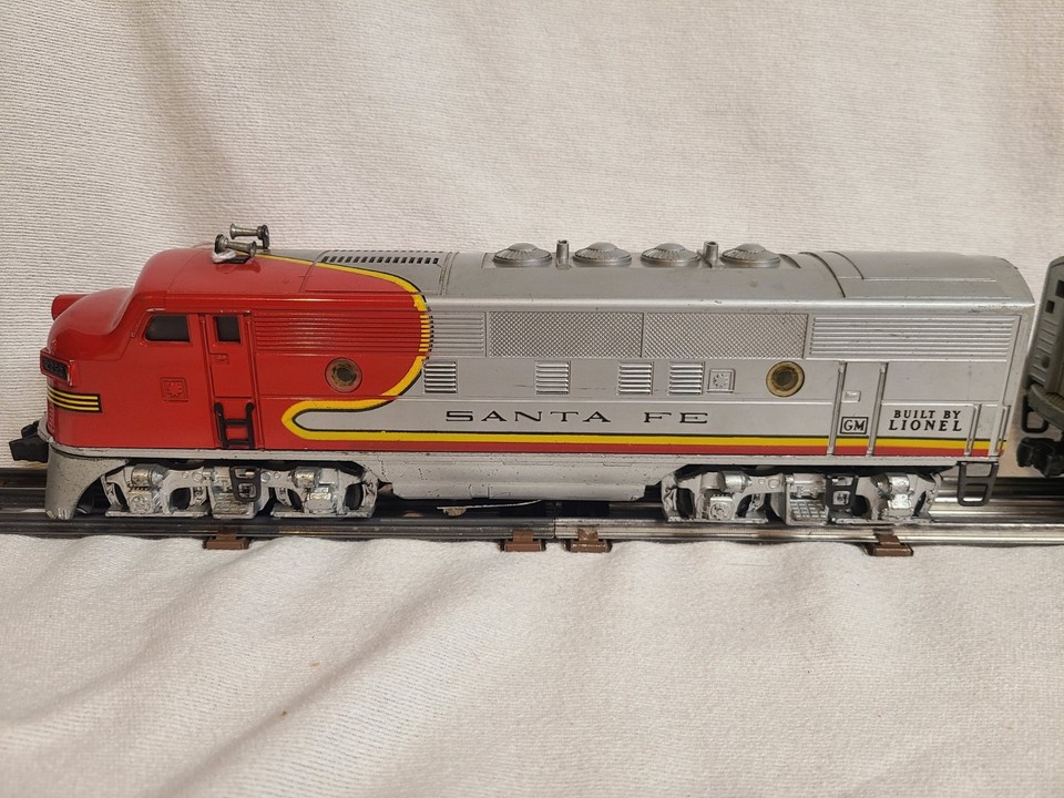 Lionel #2353 A-A SANTA FE DIESEL ENGINES | eBay