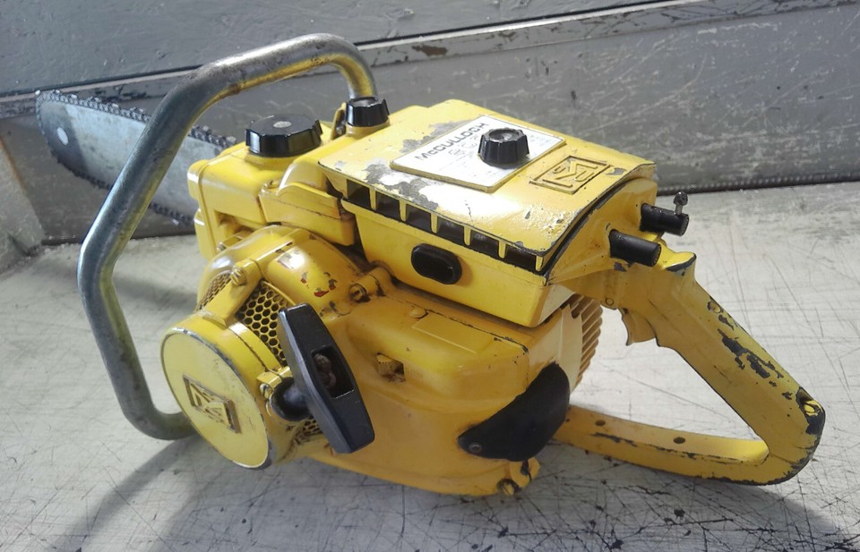 VINTAGE COLLECTIBLE MCCULLOCH 200 CHAINSAW WITH 20" BAR | eBay