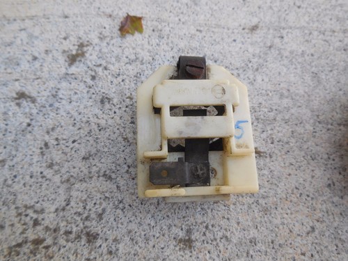 Porsche 911 / 912 Bulb Holder ( Single Socket ) # 5 C#102 | eBay Australia