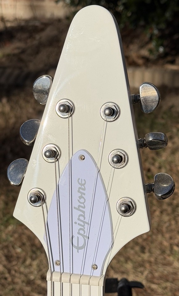 2016 Epiphone Limited Edition Brendon Small Snow Falcon Flying V ...