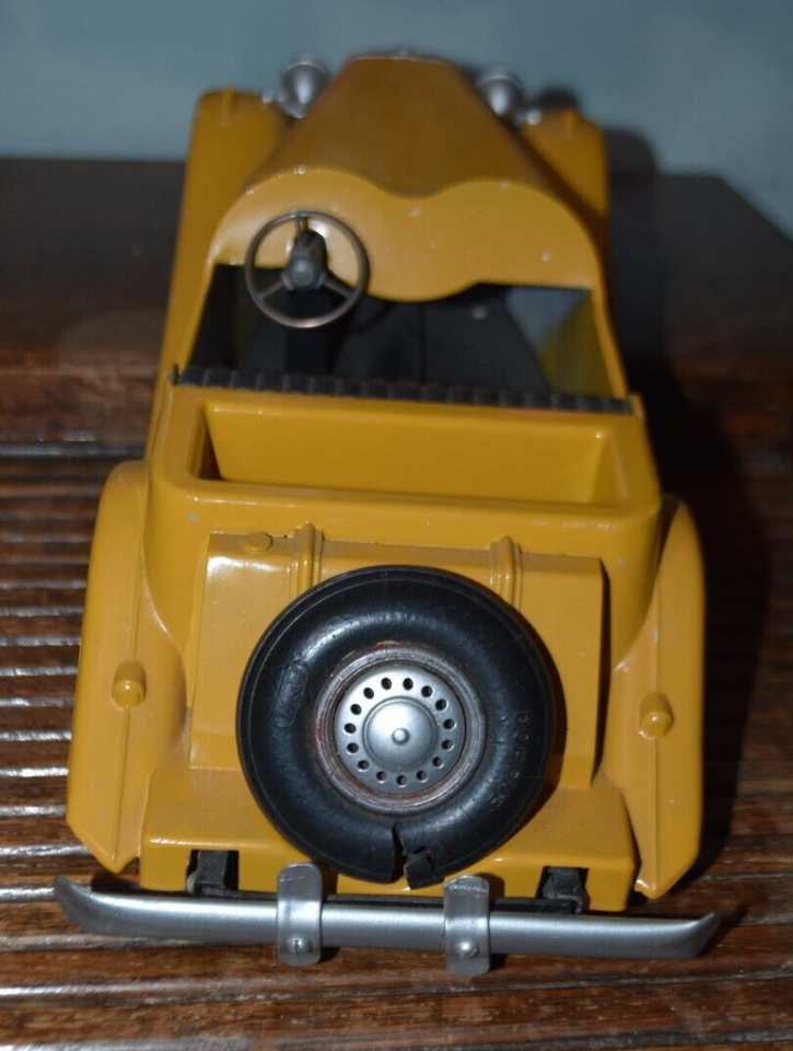 VINTAGE DOEPKE MODEL TOYS MG PRESSED STEEL 1950'S Yellow Sports Car ...