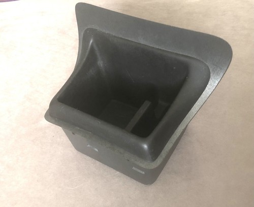Chevy HHR Center Front Console Insert 2006-2011 Part # 1588643 | eBay