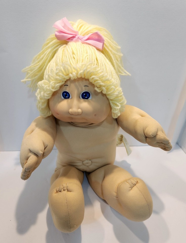 Cabbage Patch Kids 1978-1982 (Blonde Hair, Blue Eyed Girl) w/Backpack ...