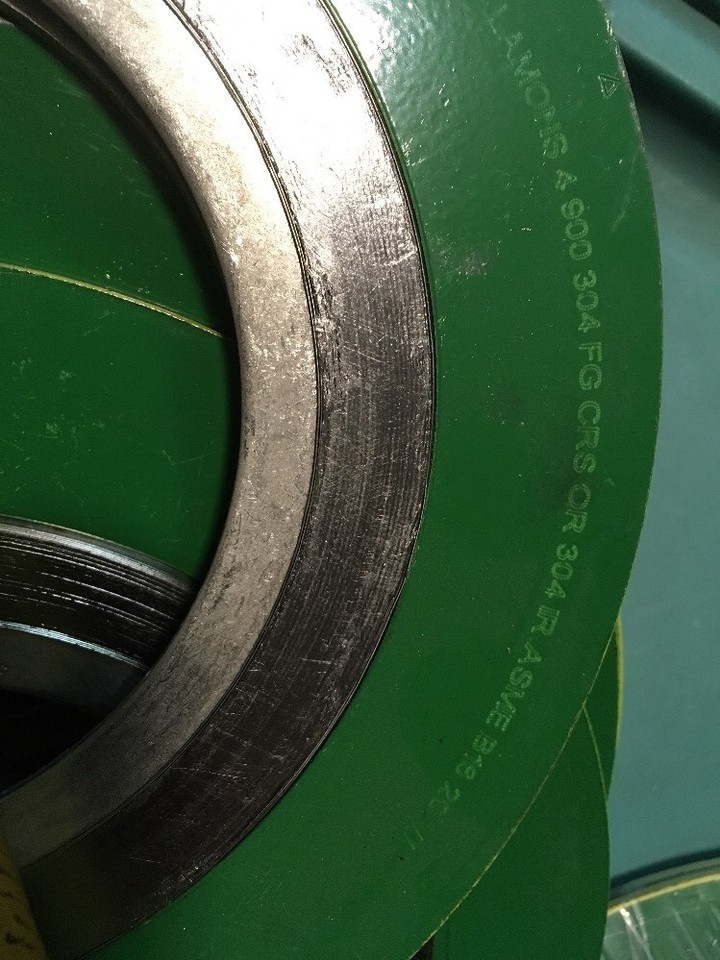x4 Lamons gaskets WRI 4 900 304 FG 304 IR ASME B16.20 wound flange ...