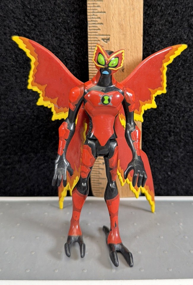 Ben 10 Ultimate: Big Chill 4" Red Action Figure (2008) *Bandai Cartoon ...