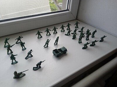 28 pcs USSR Toy Soldiers plastic Soviet Red Army Toy Soldiers vintage ...