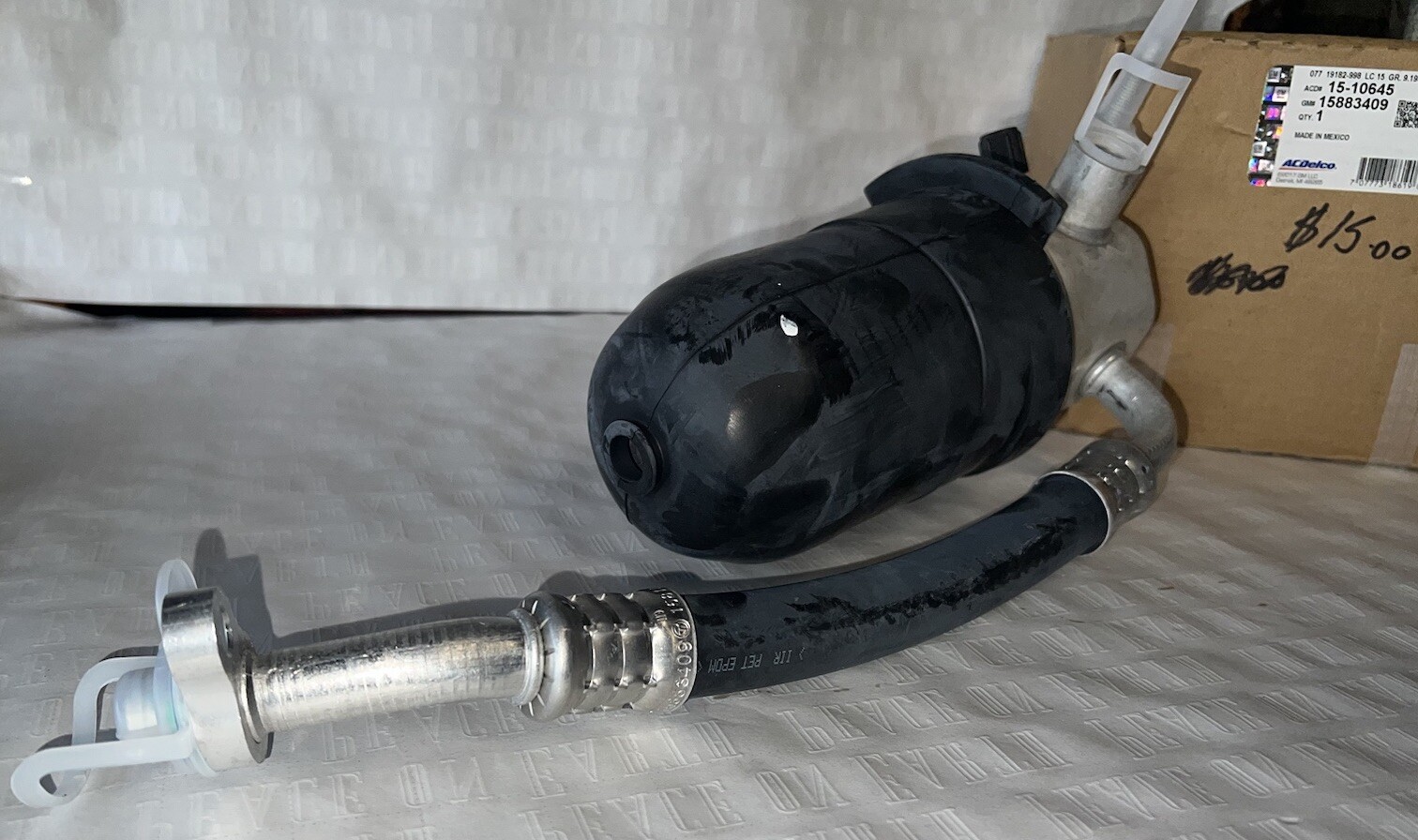 Genuine GM Valve Cover 25203036 for sale online | eBay