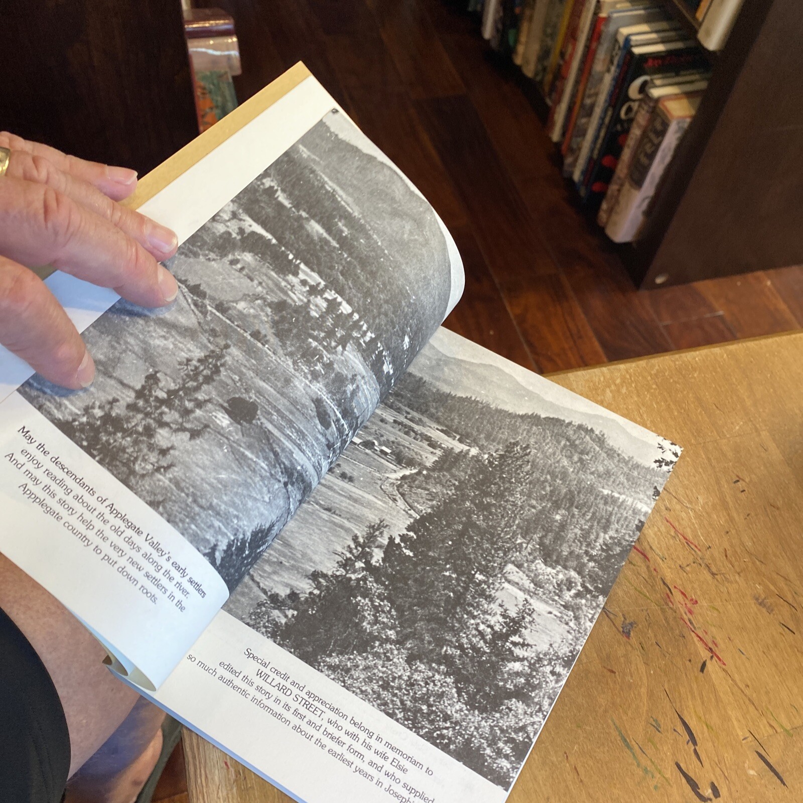 THEY SETTLED APPLEGATE COUNTRY SOUTHERN OREGON Olga W. Johnson 1979 pb ...