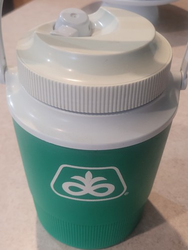 Vintage Pioneer Rubbermaid Model No 1502 Jug w/ Spout Made in USA 4 ...