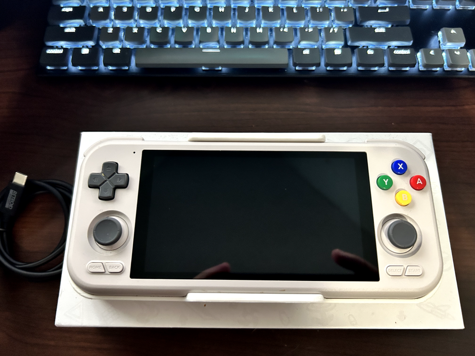 Retroid Pocket 4 Pro - 16 Bit Color with Custom 3D Printed Grip ...