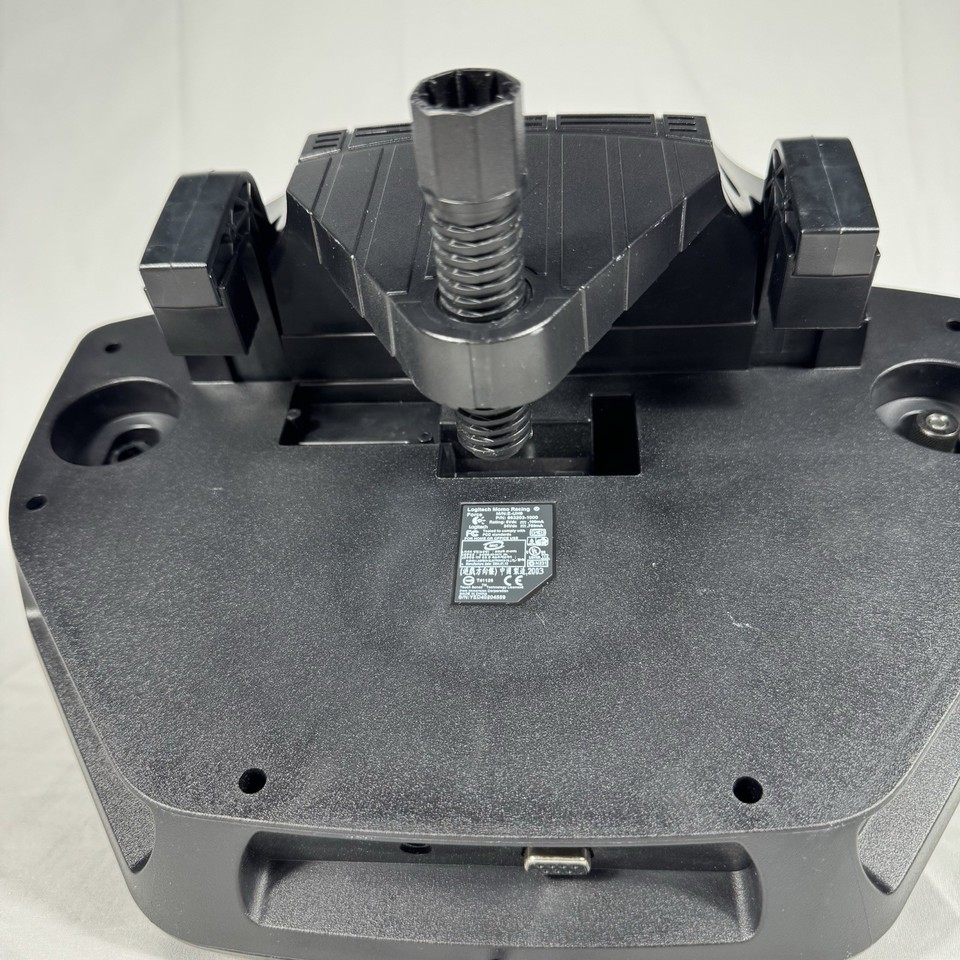 Logitech MOMO Racing Wheel Force Feedback USB Wheel And Pedals 2003 ...