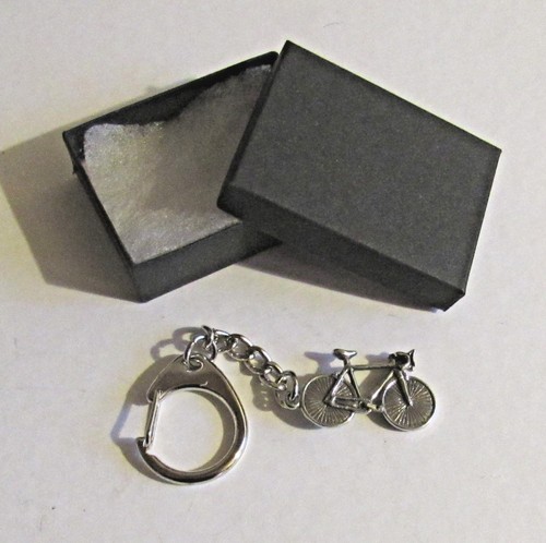 F) KEYRING PEWTER BICYCLE BIKE CYCLE HUMAN POWERED PEDAL DRIVEN VEHICLE ...