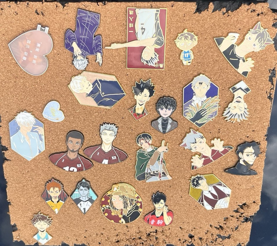 ASSORTMENT OF 300 + ANIME ENAMEL PINS | eBay
