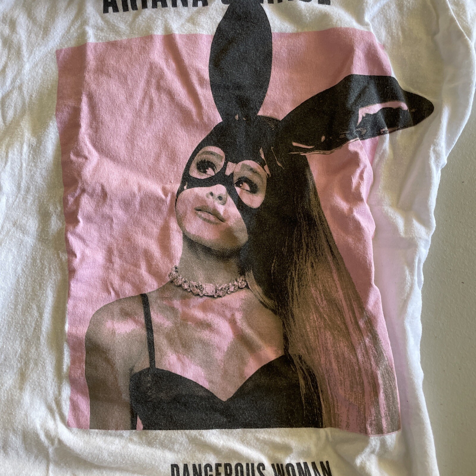 Ariana Granda tour t-shirt - Gem