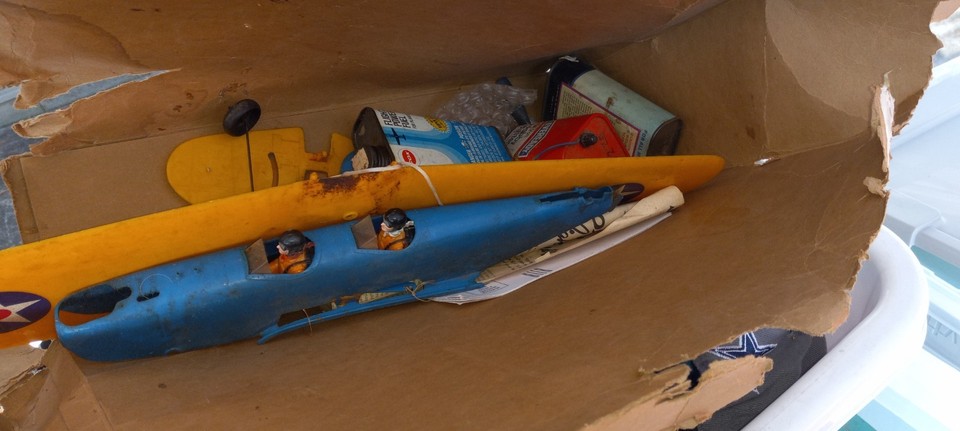 E-Z (EZ) Flyer Trainer - RC Electric Airplane - Cox 6800 - Not removed ...