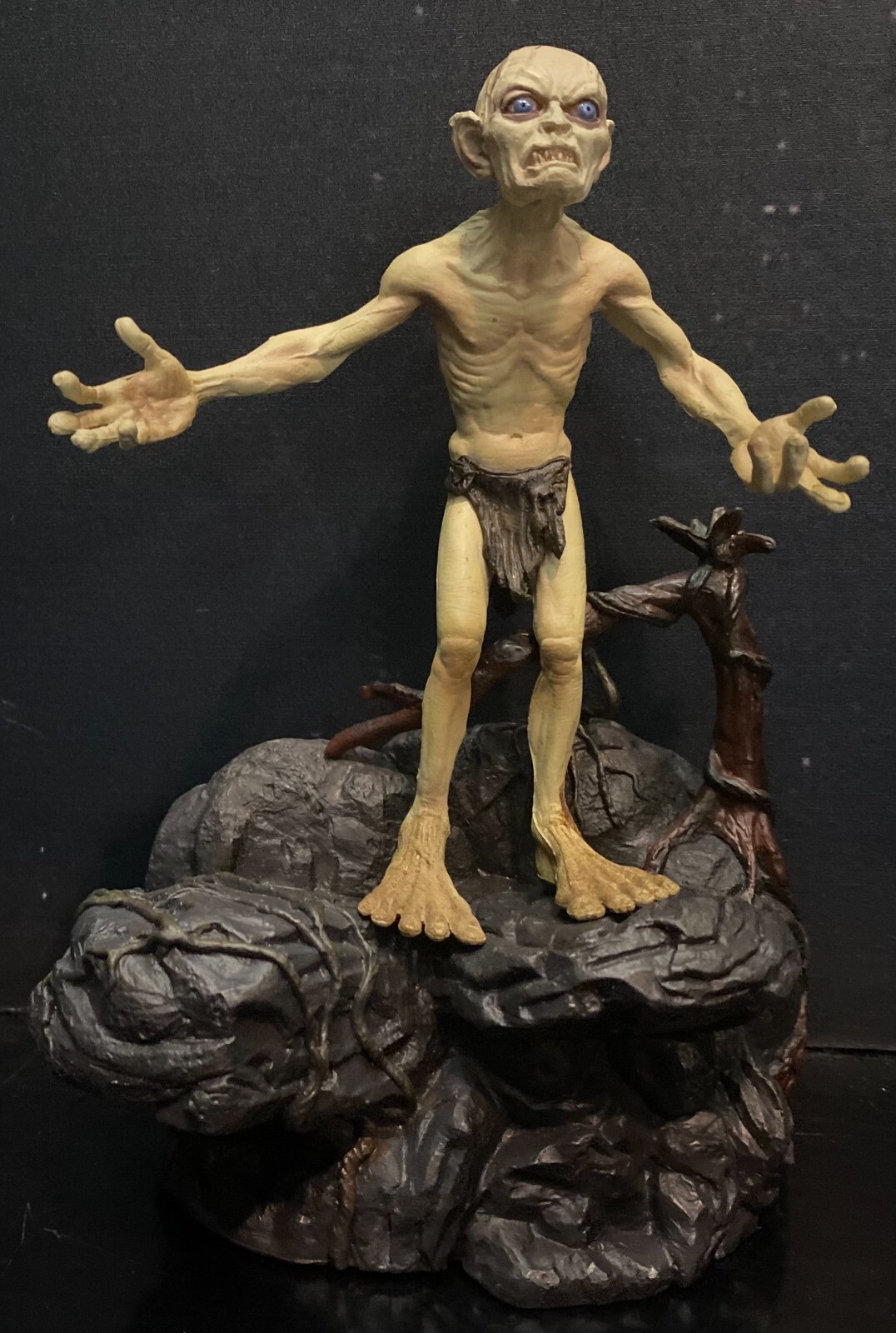 Gollum 5" Sound Base The Lord of the Rings The Two Towers S2 Toybiz ...