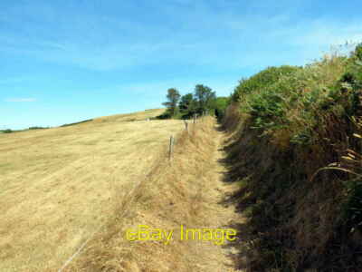 Photo 6x4 Llwybr wrth ymyl cwrs golf / Path adjoining golf course ...