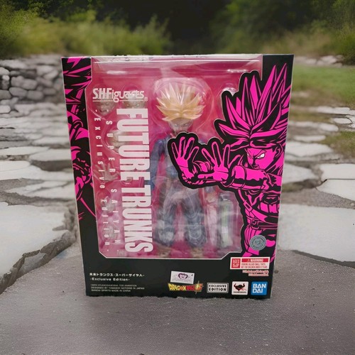 DragonBall Z S.H.Figuarts Future Trunks Super Saiyan Exclusive Edition ...