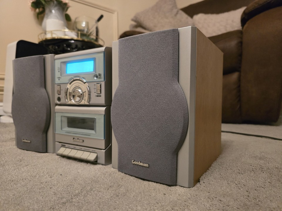 Vintage Goodman's MS 580 CD Micro Hi-Fi System Shelf AM/FM Cassette ...