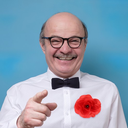 April Fools Day Pranks Flower That Squirt Water Fake Squirting Pool ...