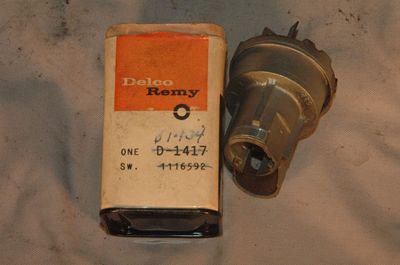 1961 1116592 D1417 DELCO REMY IGNITION SWITCH FULL SIZE CHEVROLET NOS ...