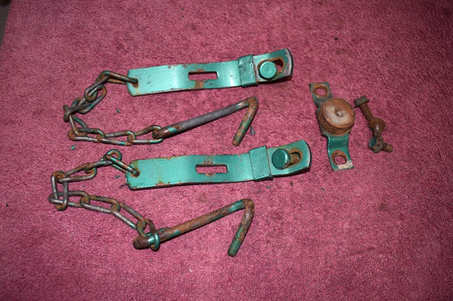 1958-66 Ford Fleetside Pickup Truck Tailgate Latches , Chains and ...