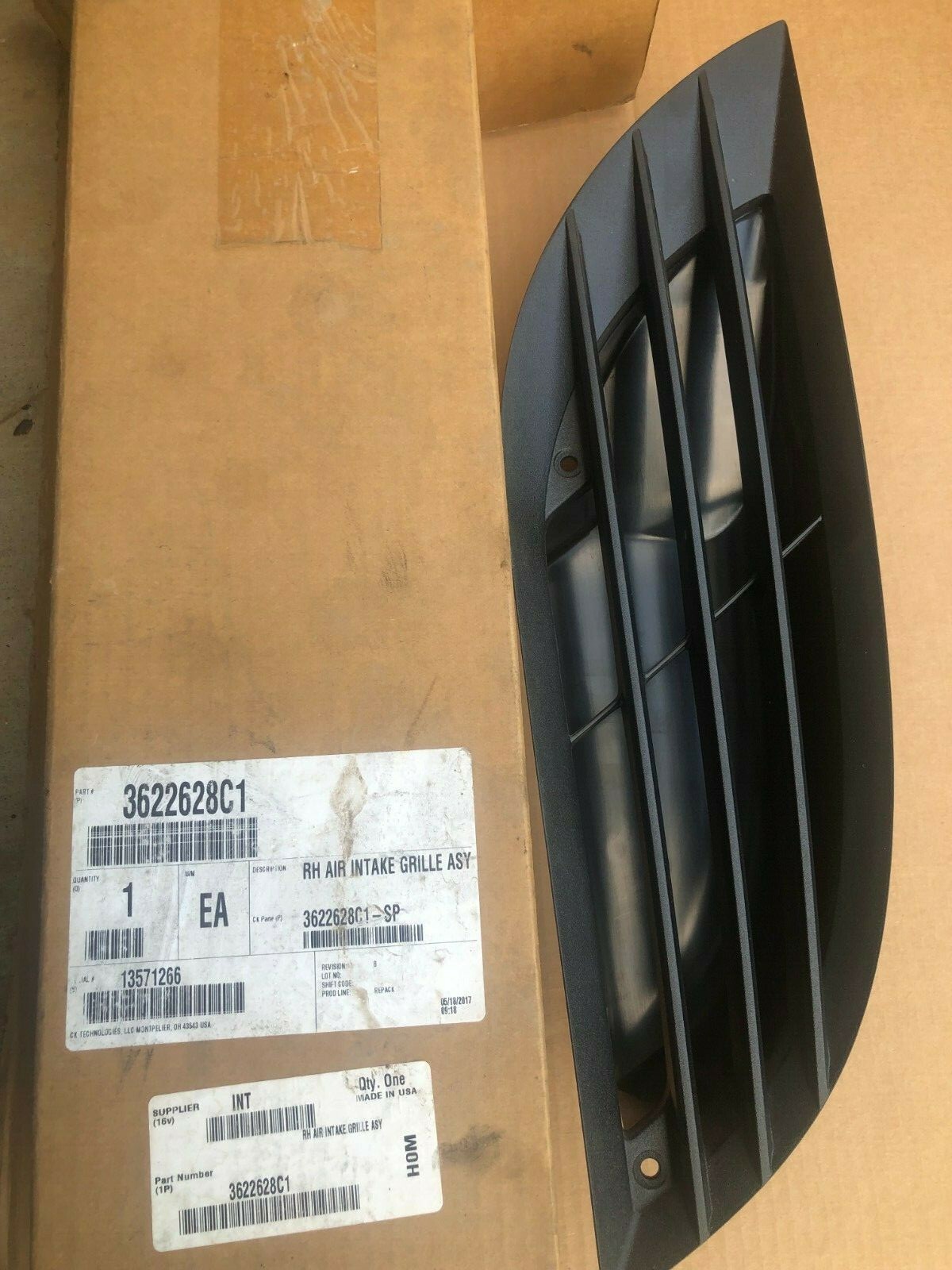 One Genuine International 3622628C1 Grille | eBay