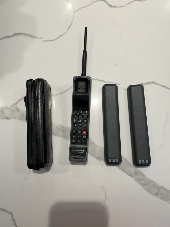 Vintage Motorola Cellular One Ultra Classic Brick Portable Cell Phone 8 ...