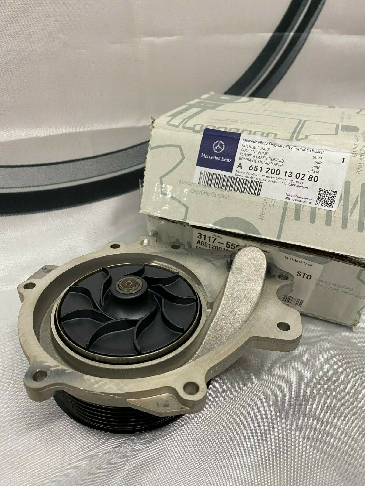 Genuine Mercedes-Benz OM651 W205 C-Class Engine Cooling Water Pump ...